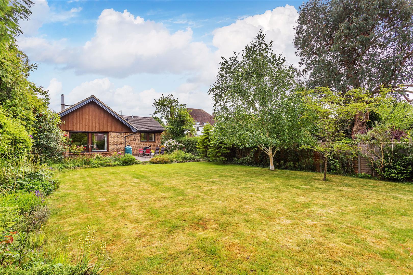 ASHTEAD, KT21 | Patrick Gardner