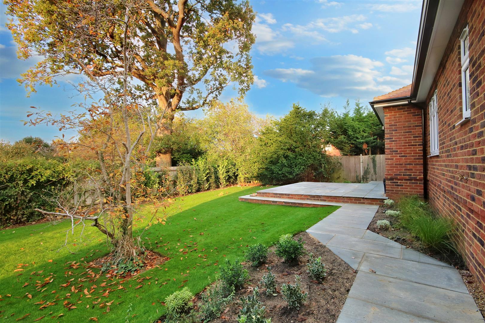 HARRIOTTS DRIVE, ASHTEAD, KT21 | Patrick Gardner