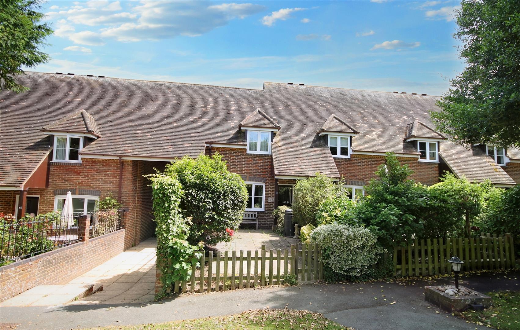BOOKHAM GROVE, GREAT BOOKHAM, KT23 | Patrick Gardner