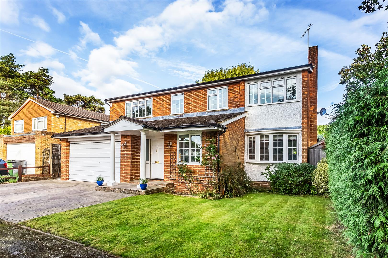 OLDFIELD GARDENS, ASHTEAD, KT21 | Patrick Gardner