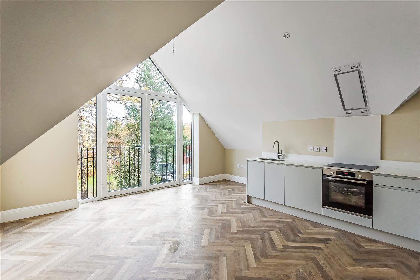 PARKERS HILL, ASHTEAD KT21 | Patrick Gardner