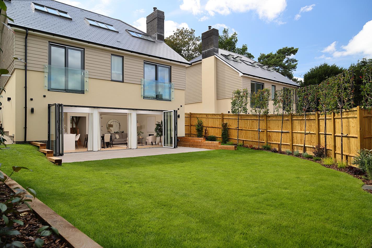 KENNEL LANE, FETCHAM, KT22 | Patrick Gardner