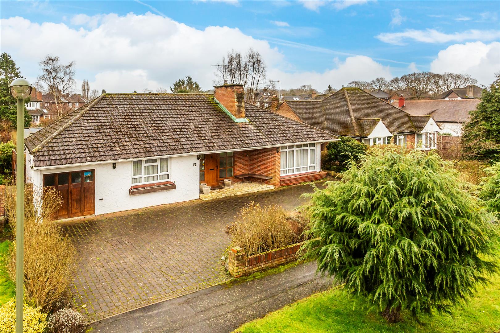 BROADHURST, ASHTEAD, KT21 | Patrick Gardner