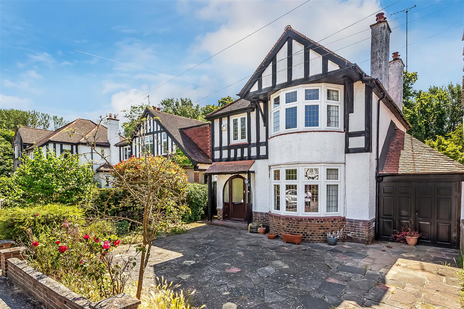 DUDLEY GROVE, EPSOM KT18 | Patrick Gardner