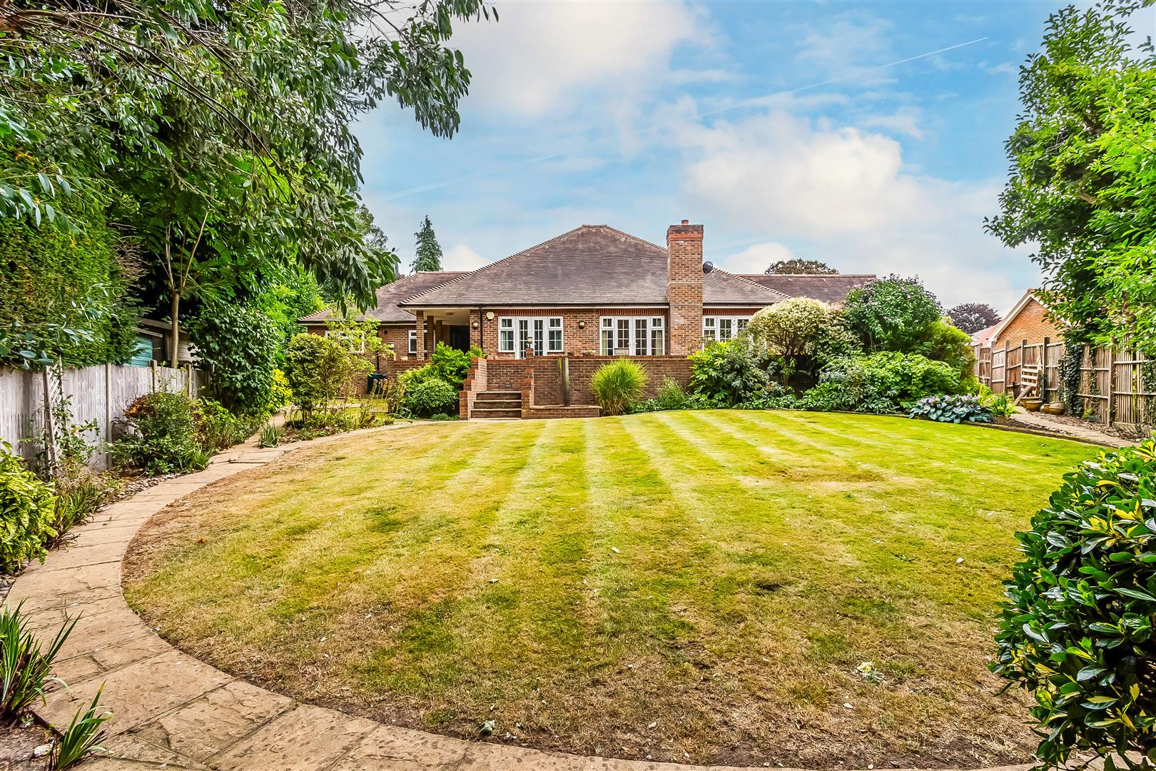 BEECHCROFT, ASHTEAD, KT21 | Patrick Gardner
