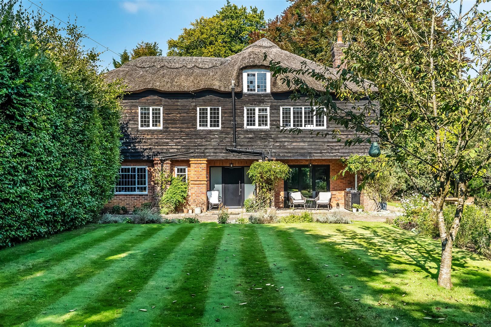REIGATE ROAD, LEATHERHEAD, KT22 | Patrick Gardner