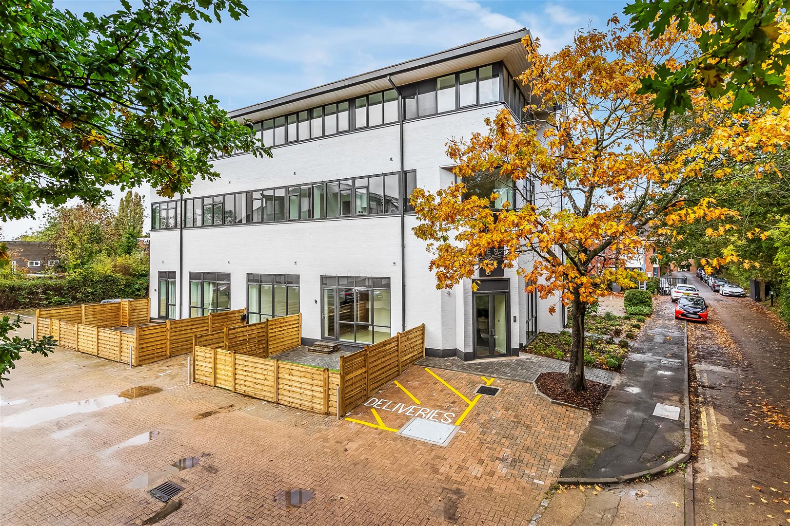 LEATHERHEAD KT22 | Patrick Gardner