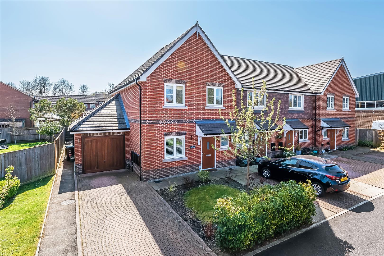 OAKS LANE, GREAT BOOKHAM, KT23 | Patrick Gardner