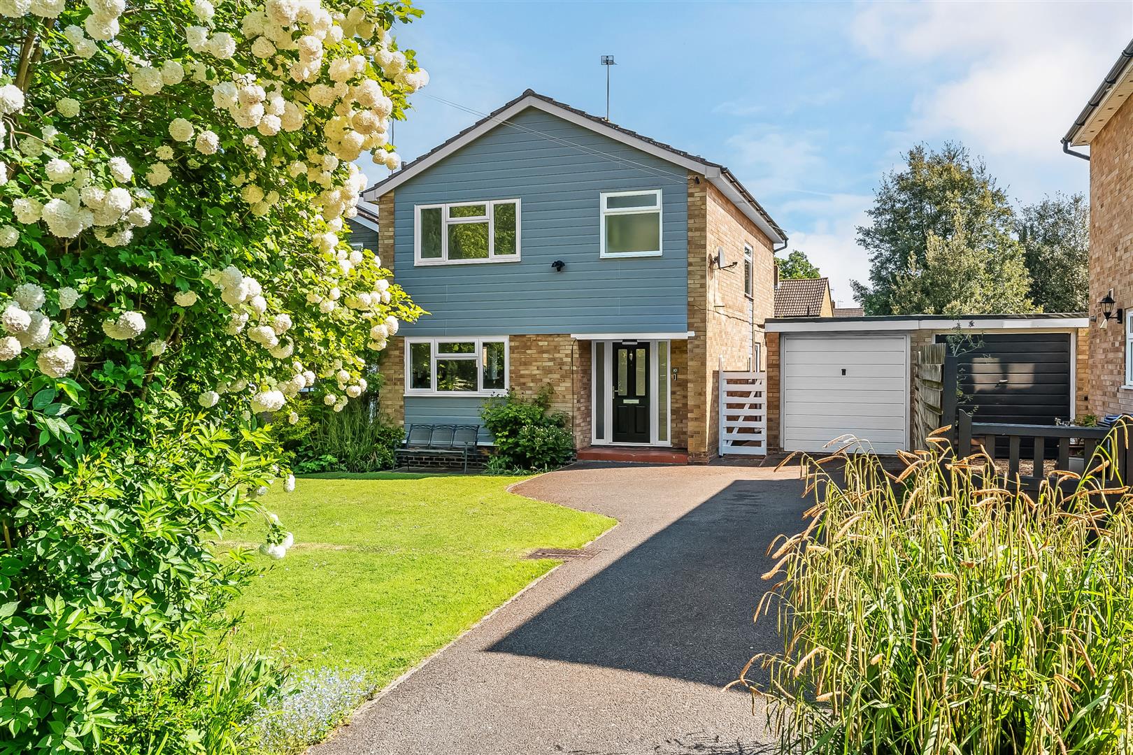 BURROWS CLOSE, GREAT BOOKHAM, KT23 | Patrick Gardner