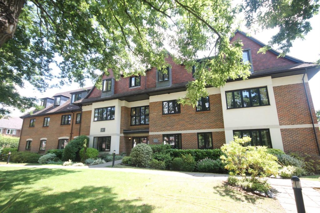 VICTORIA HOUSE, LEATHERHEAD, KT22 | Patrick Gardner